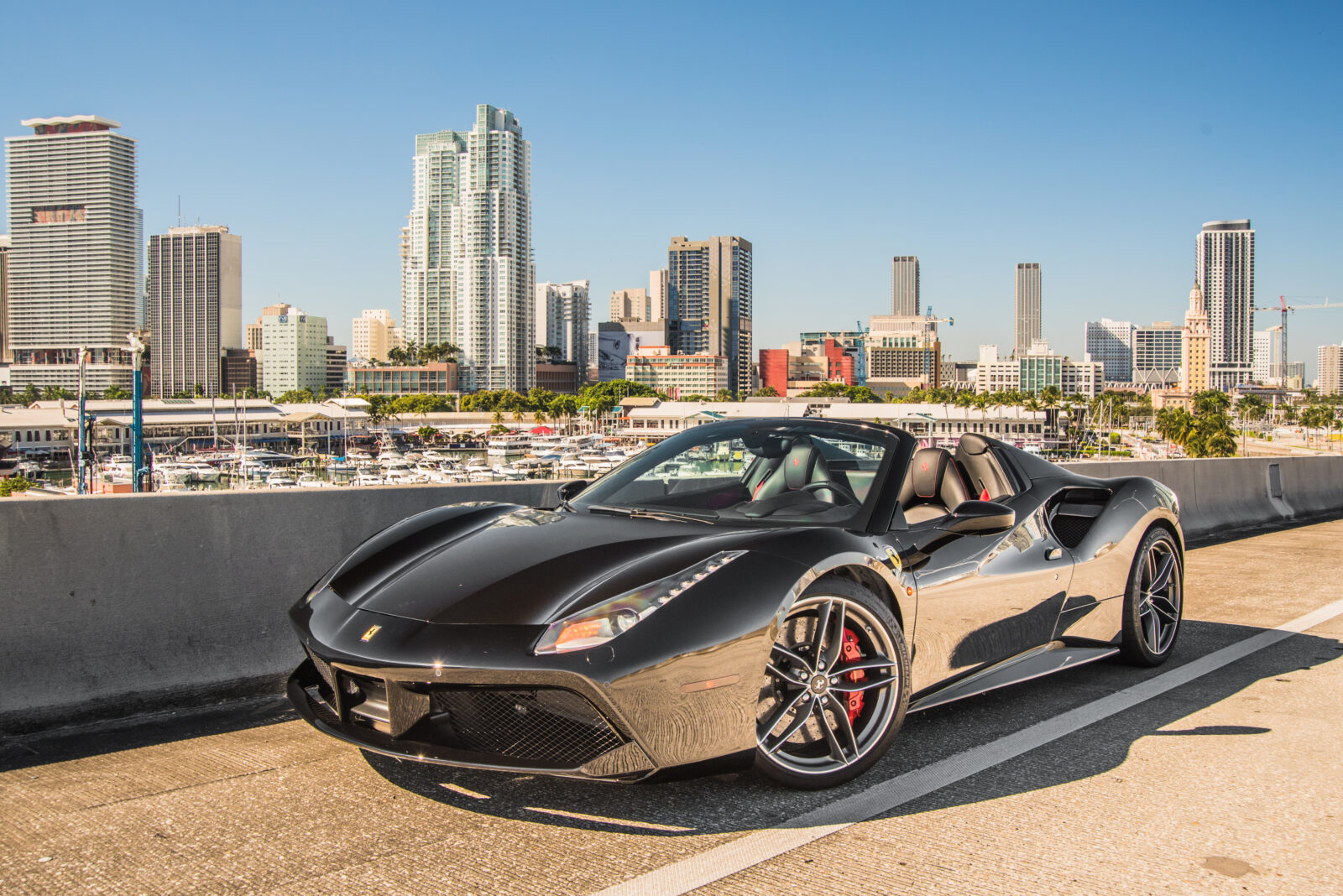Ferrari Italia 488 Spyder - Vip Miami Auto