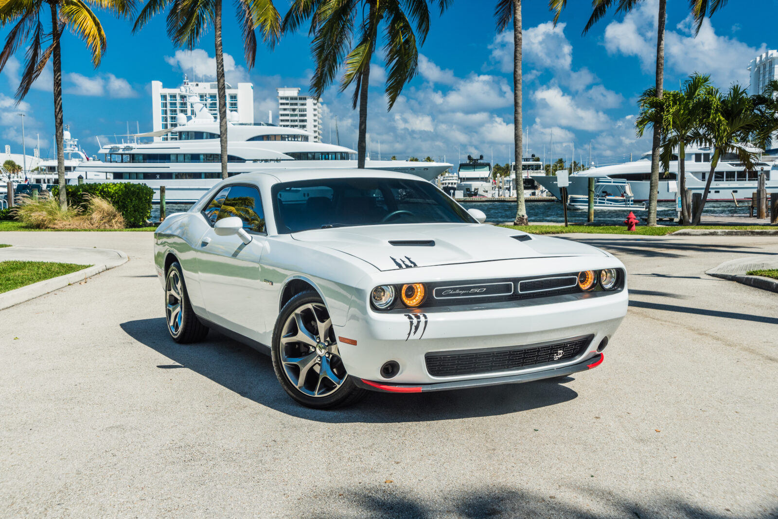 Luxury car rental in Miami Beach - Vip Miami Auto